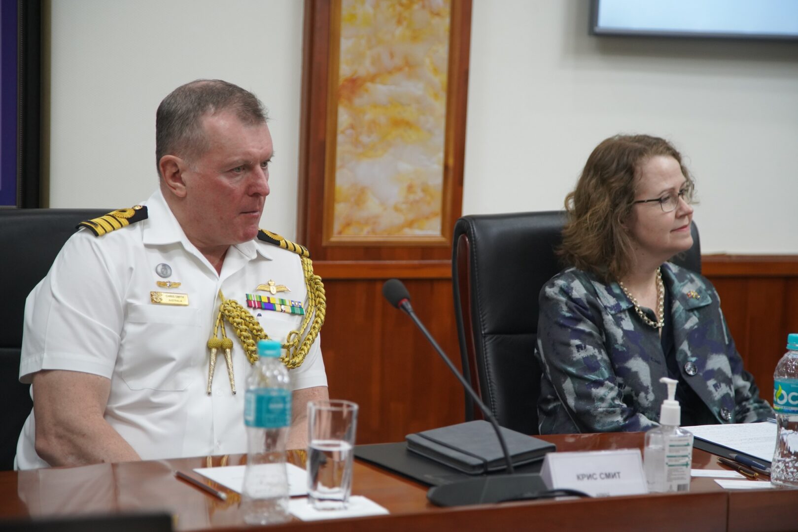 БАТЛАН ХАМГААЛАХ ЯАМД ХООРОНДЫН ЗӨВЛӨЛДӨХ УУЛЗАЛТ БОЛЖ БАЙНА | Монгол ...